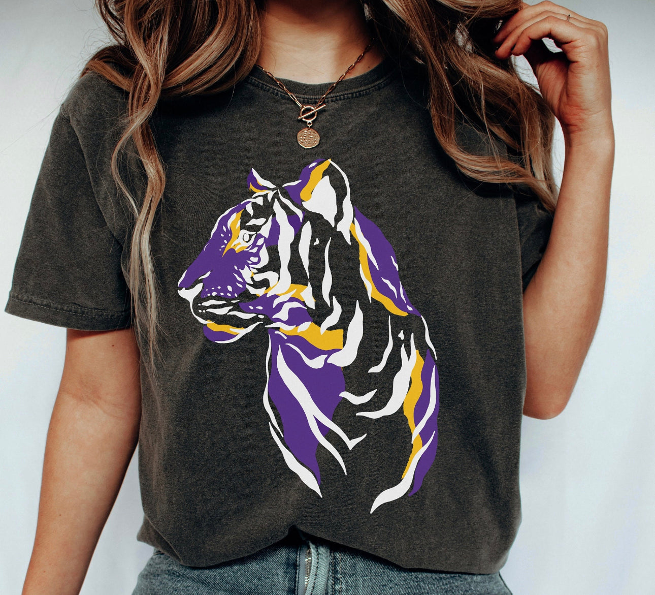 Tiger Graphic Tee – 812 Hickory